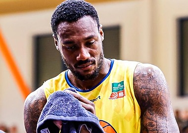 Erfahrener Center für das Löwenrudel: Delvon Johnson! | Arkadia ...